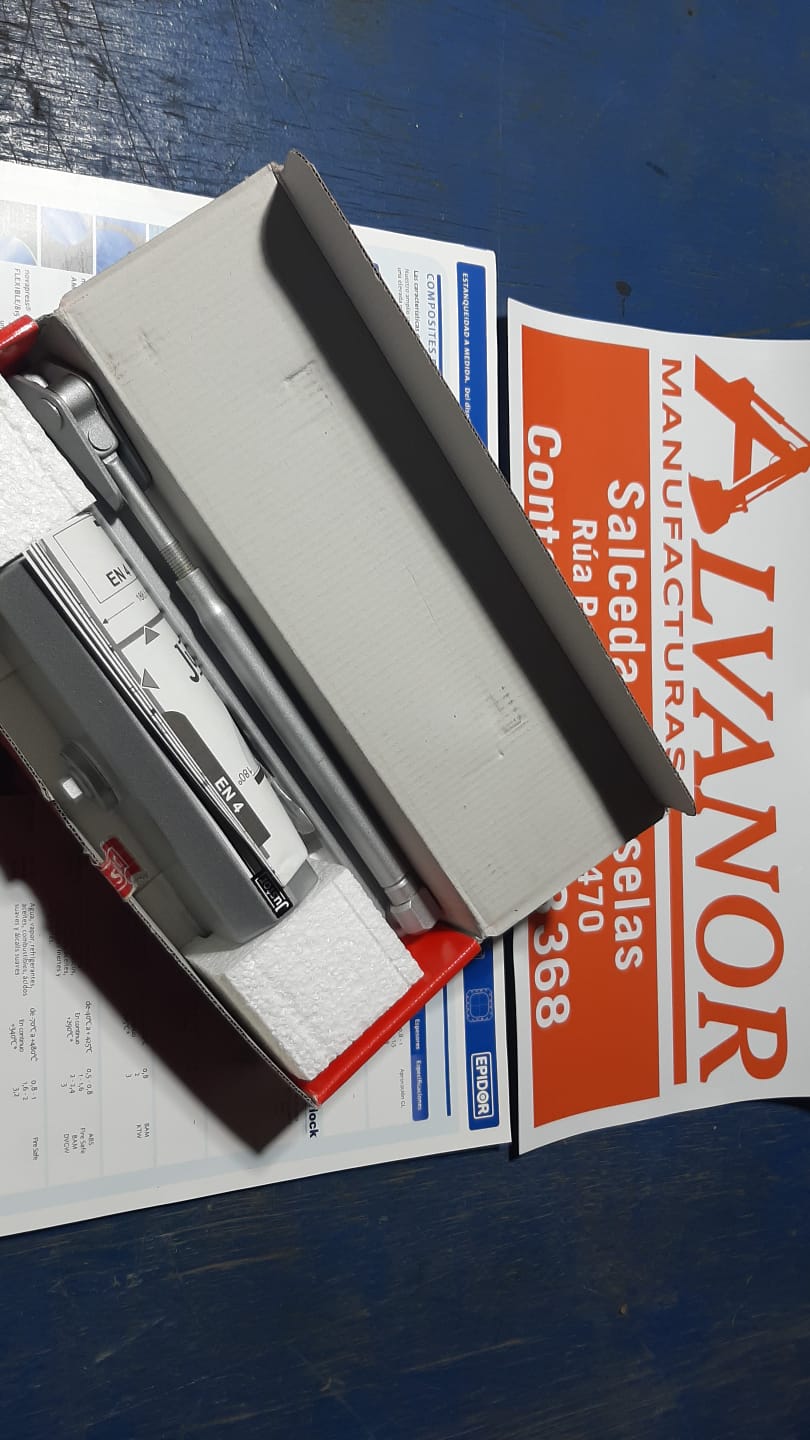 CIERRA PUERTAS HIDRAULICO – Manufacturas Alvanor